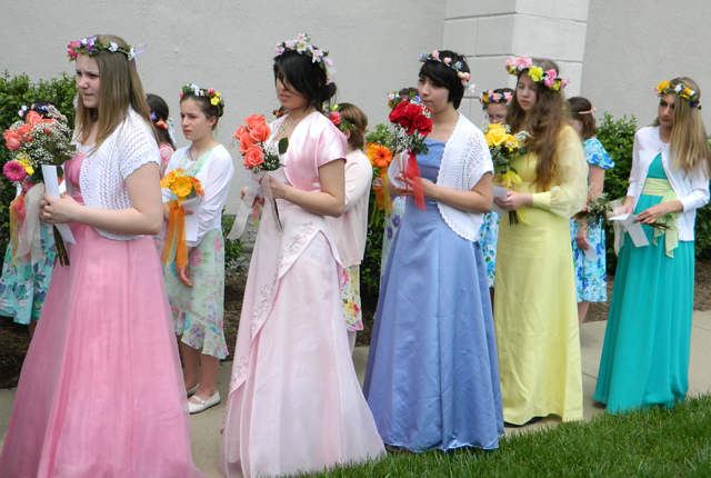 St. Martin dedicates May procession to priest - The Record Newspaper
