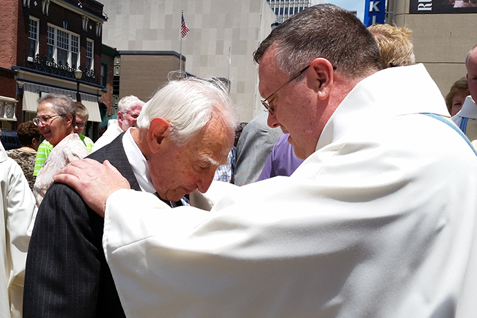 Mazzoli remembered as a model lawmaker and Catholic layman - The Record ...