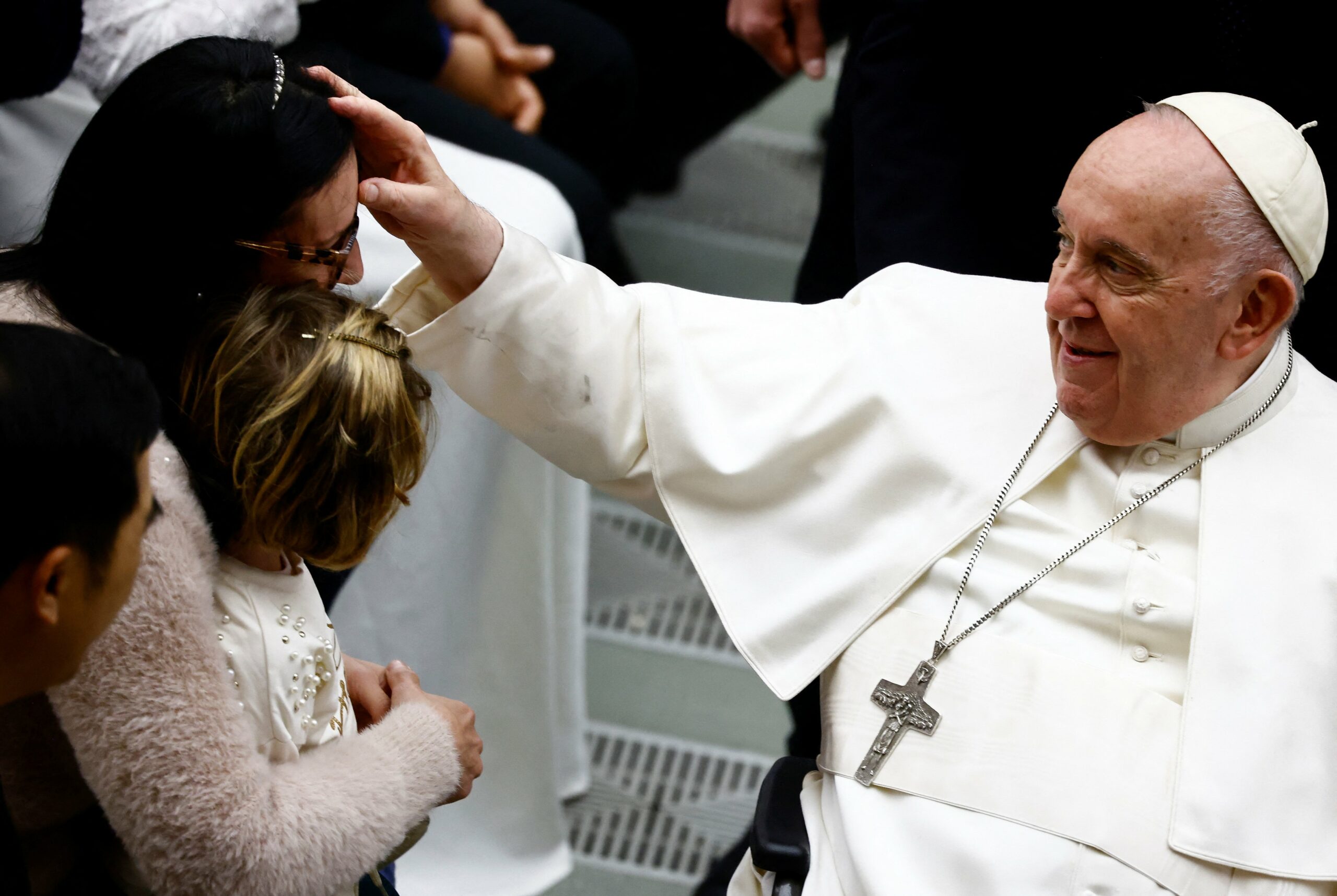 Christians must not be oppressed by guilt, but filled with joy, pope ...