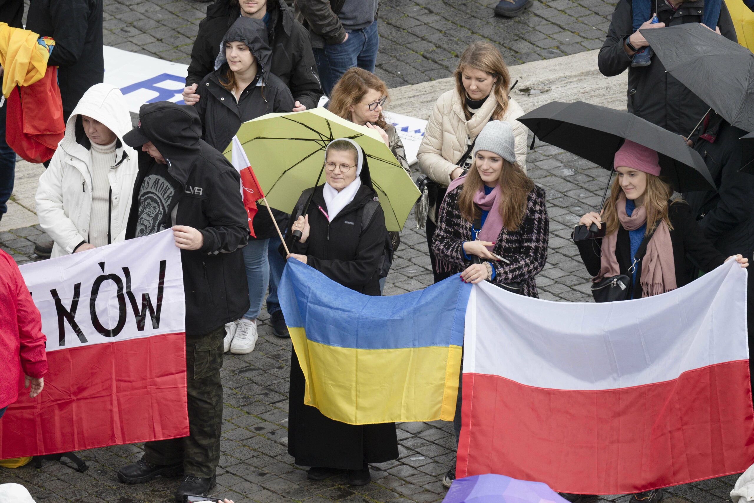 Dialogue, not revenge, must prevail in the Holy Land, pope says - The ...