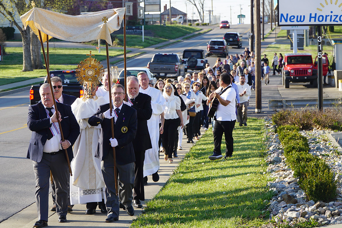 40 hours of devotion, adoration and prayer - The Record Newspaper