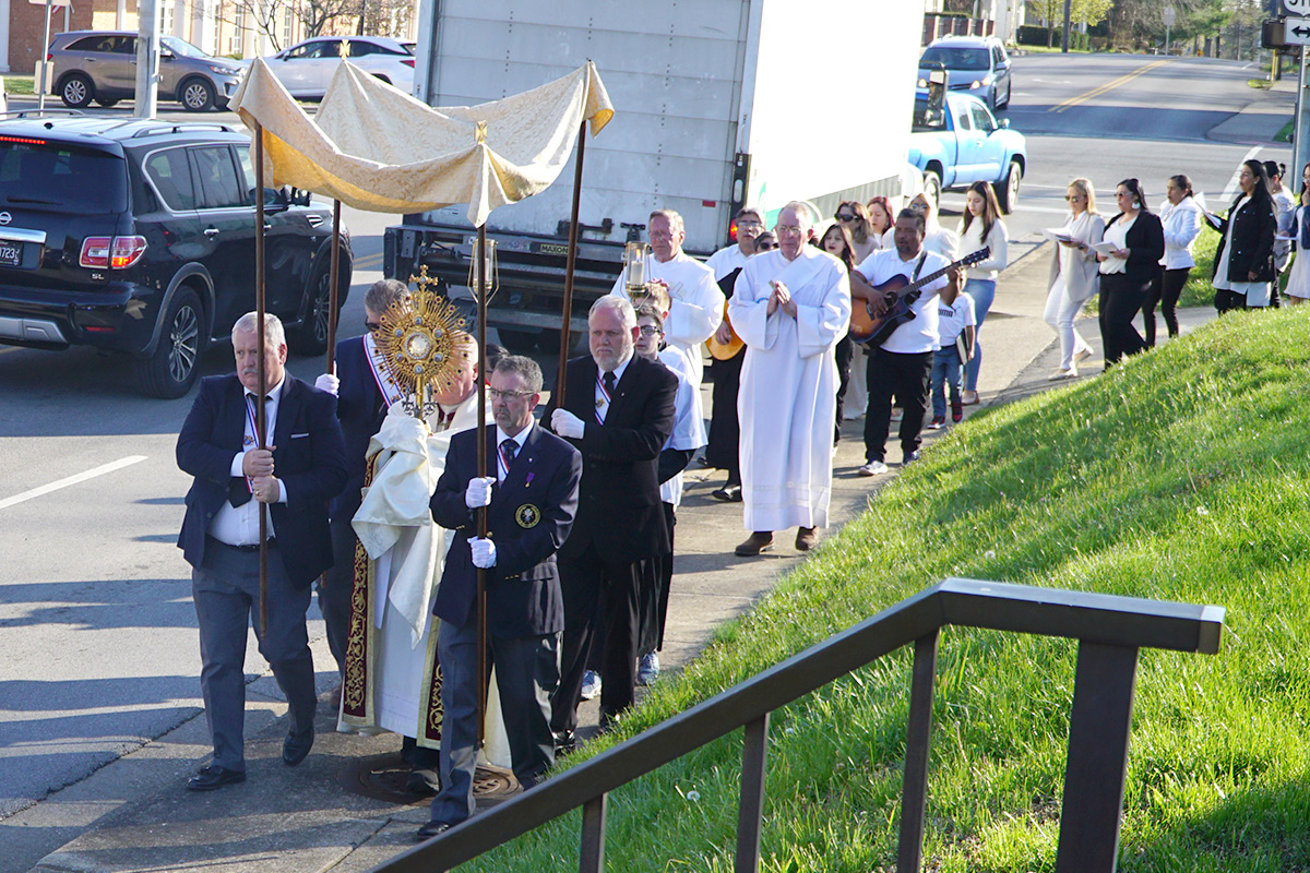 40 hours of devotion, adoration and prayer - The Record Newspaper