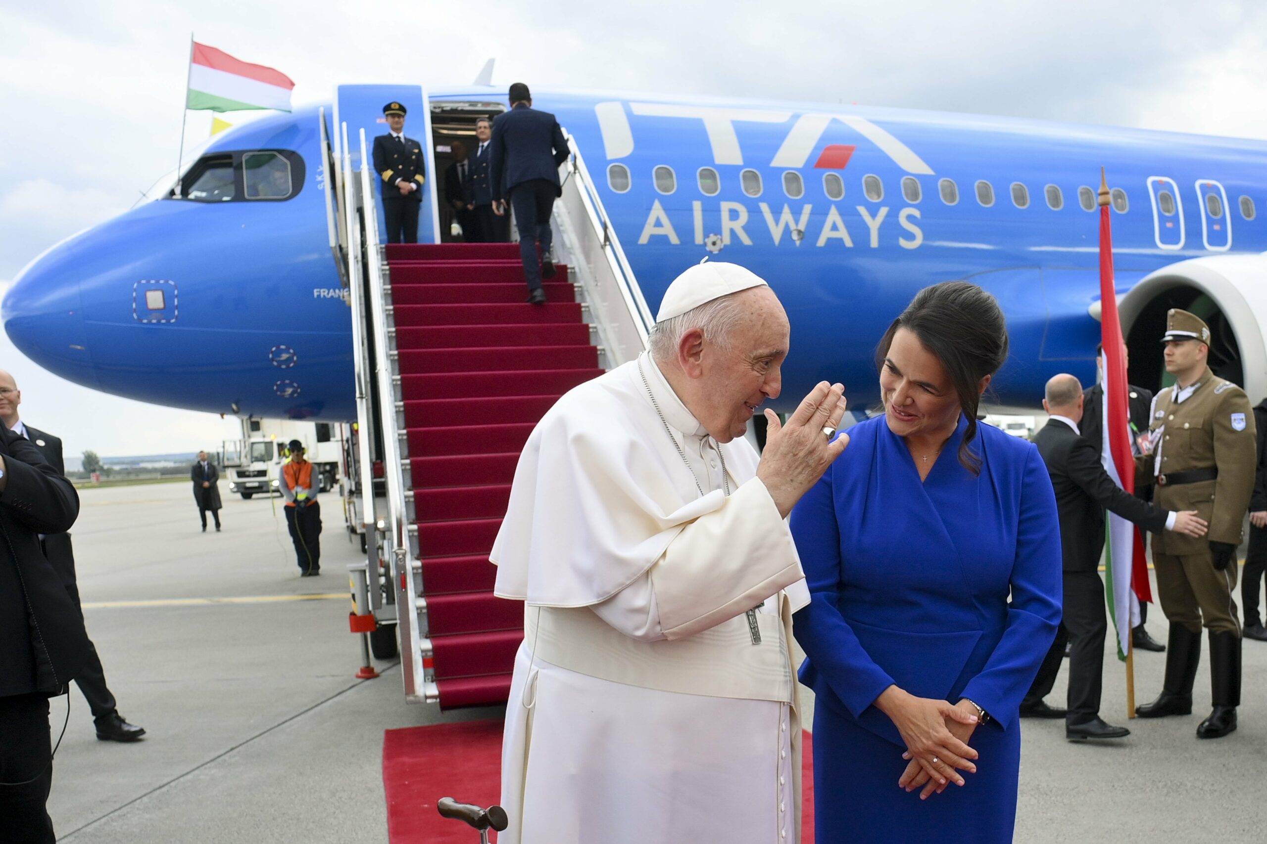 Pope on plane talks about Ukraine, returning artifacts to Canada - The ...