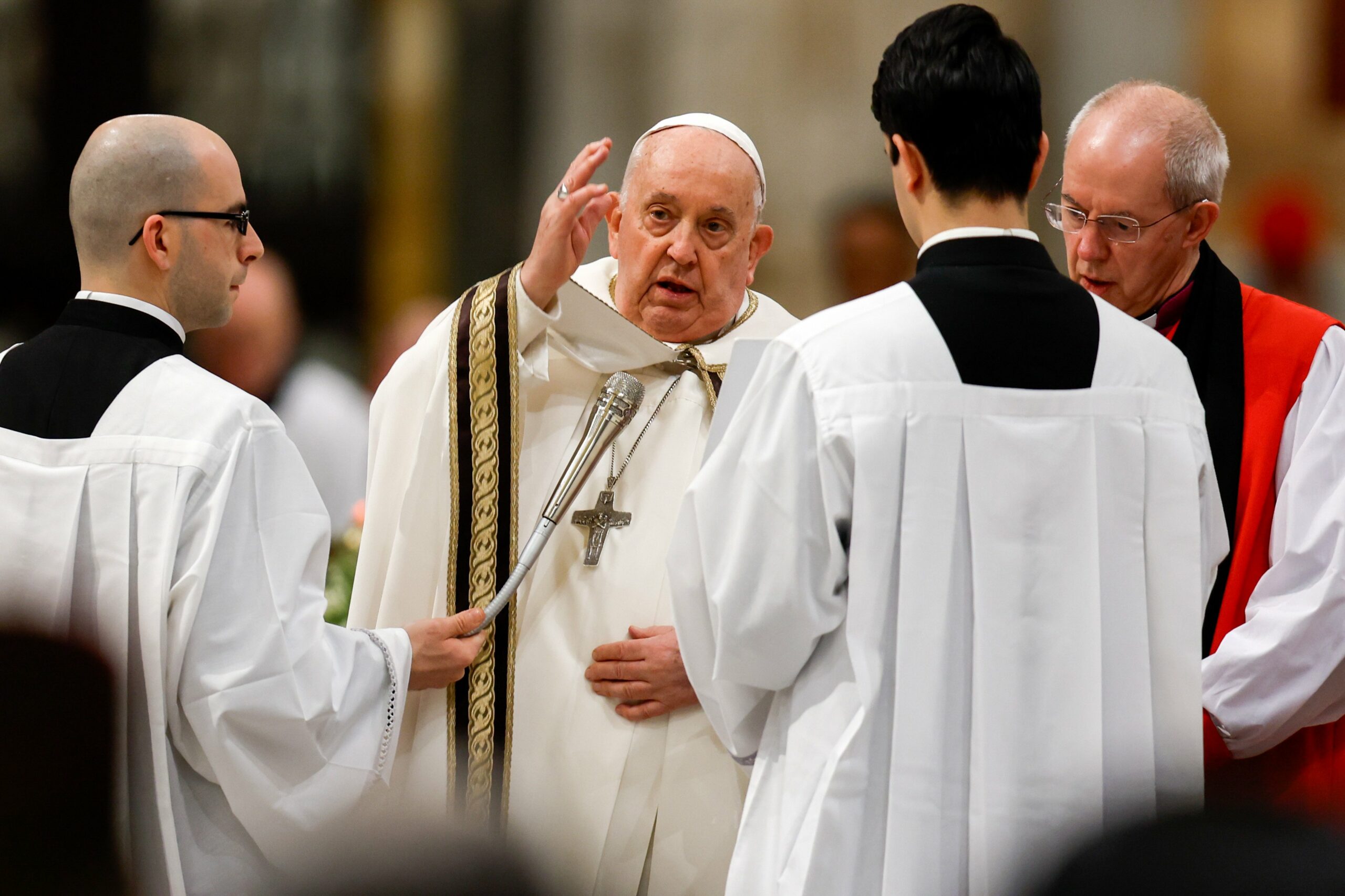 Love is the only path to Christian unity, pope says - The Record Newspaper