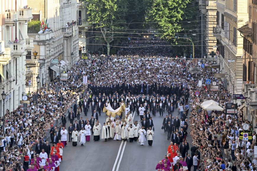 Pope Leo: Keep beautiful witness of Corpus Christi processions alive ...